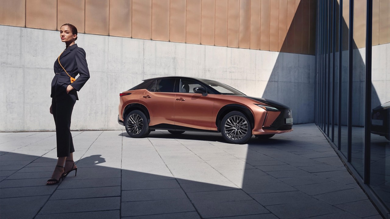 RZ – vollelektrisch und durch und durch Lexus | Lexus DE
