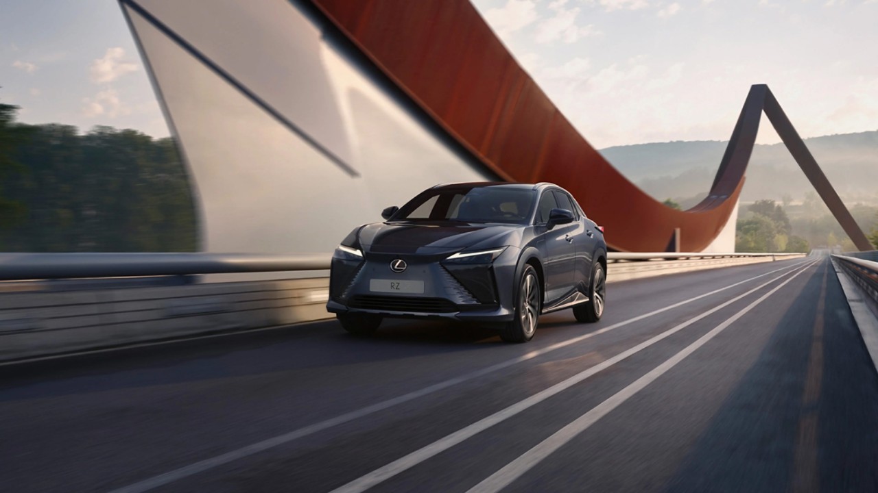 RZ – vollelektrisch und durch und durch Lexus | Lexus DE