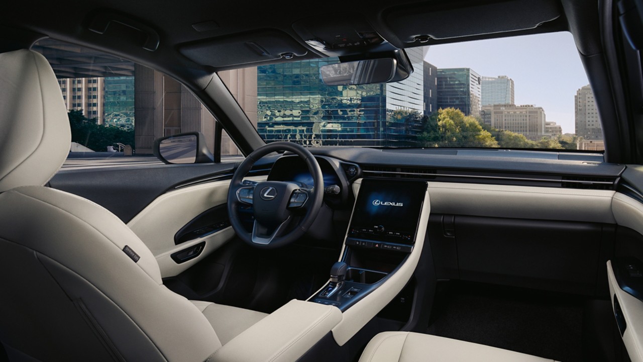 Der selbstladende Lexus LBX Hybrid | Lexus DE