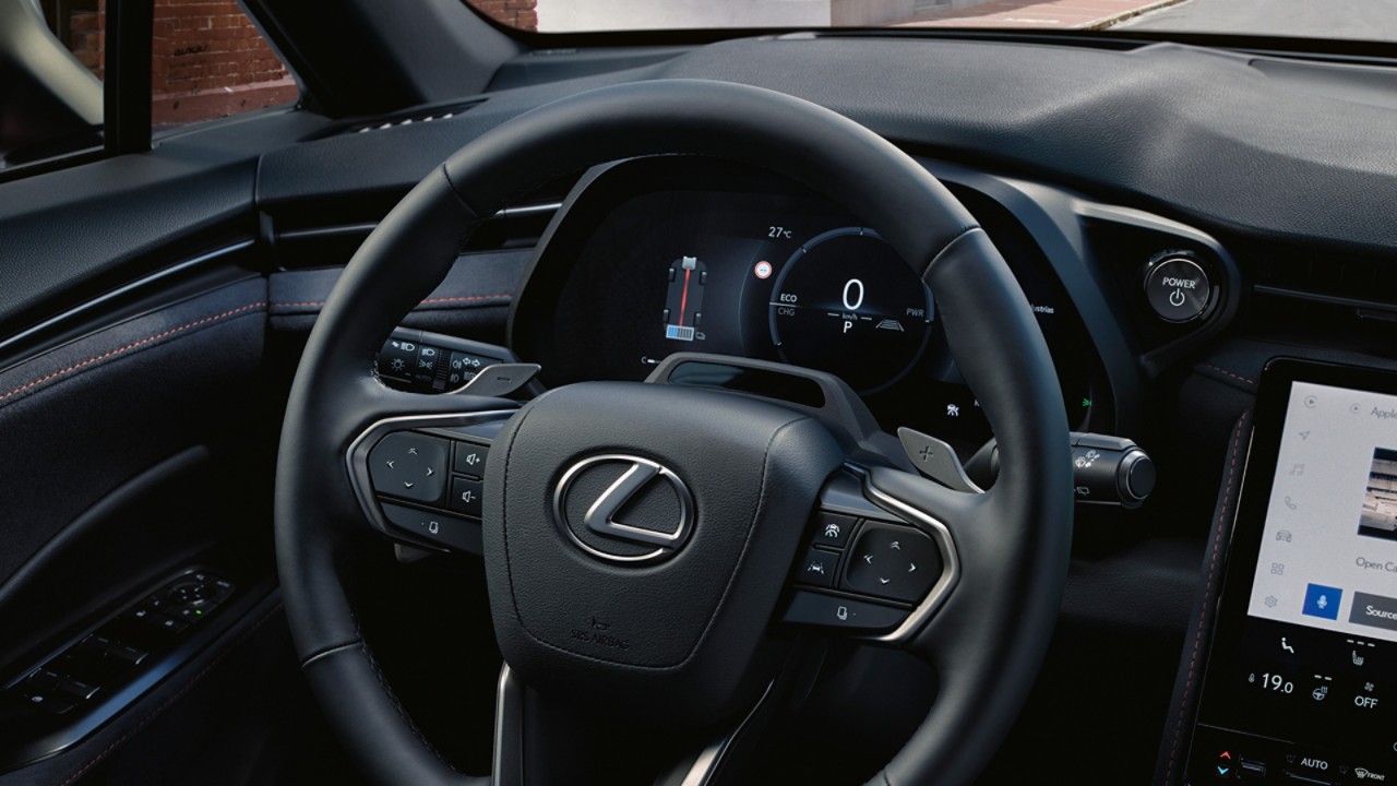 Der selbstladende Lexus LBX Hybrid | Lexus DE