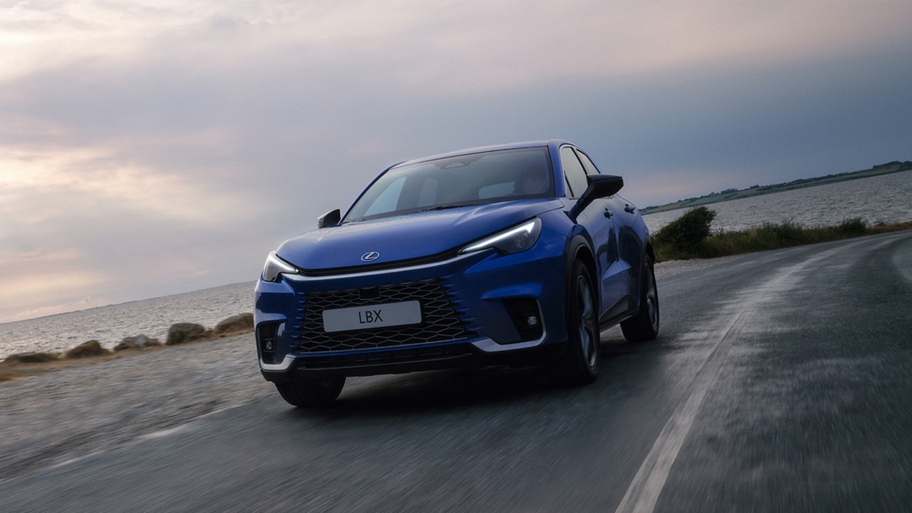 Der selbstladende Lexus LBX Hybrid | Lexus DE